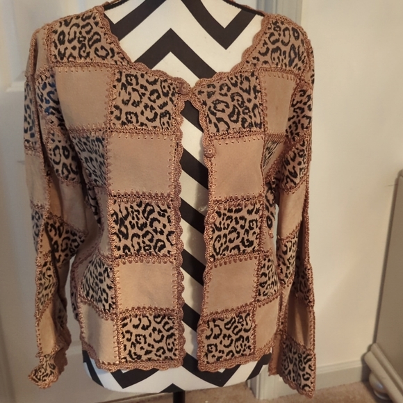 SMH Boutique | Jackets & Coats | Smh Boutique Suede Cheetah Print With ...